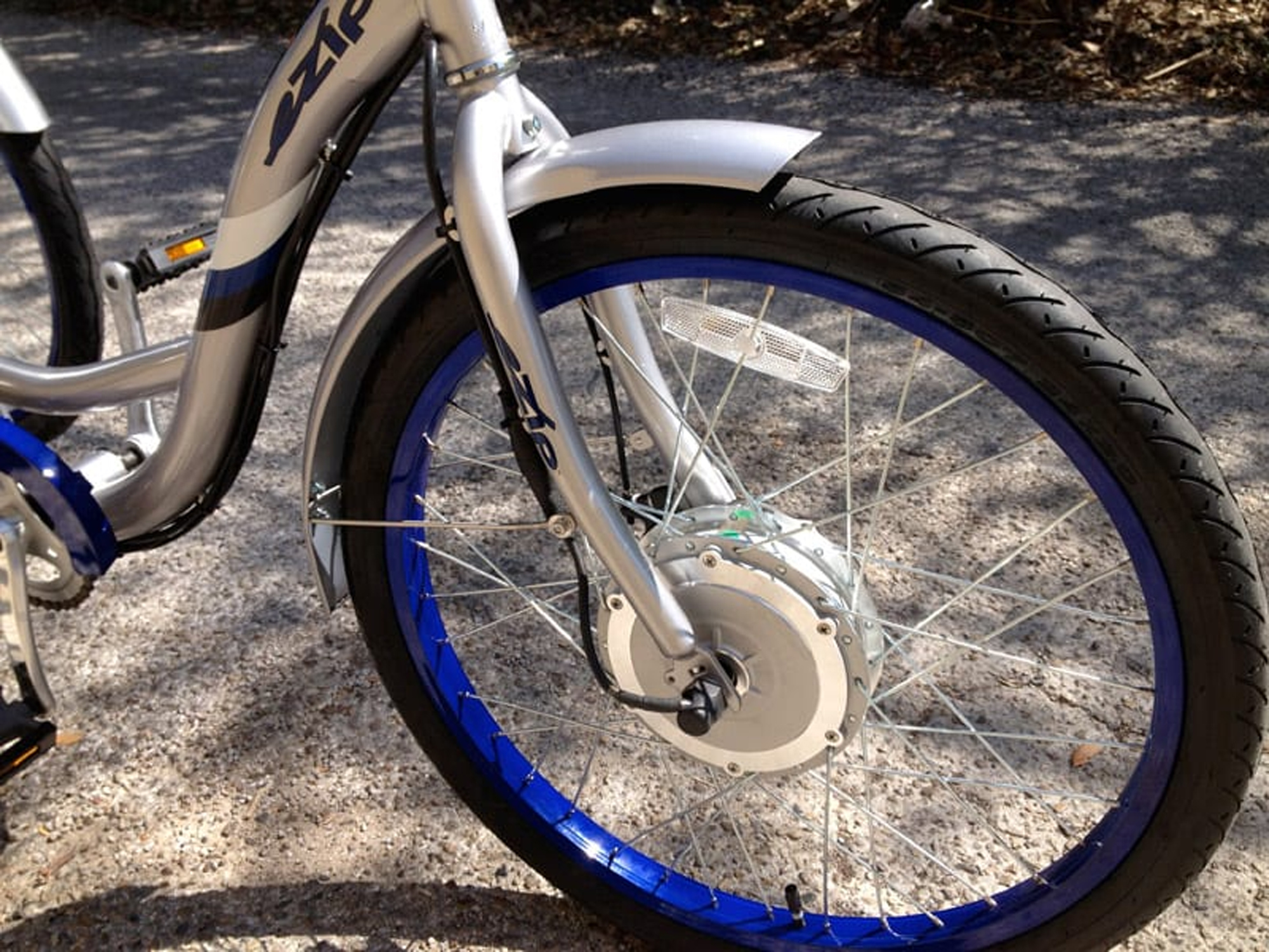 2013 eZip Tri-Ride Review