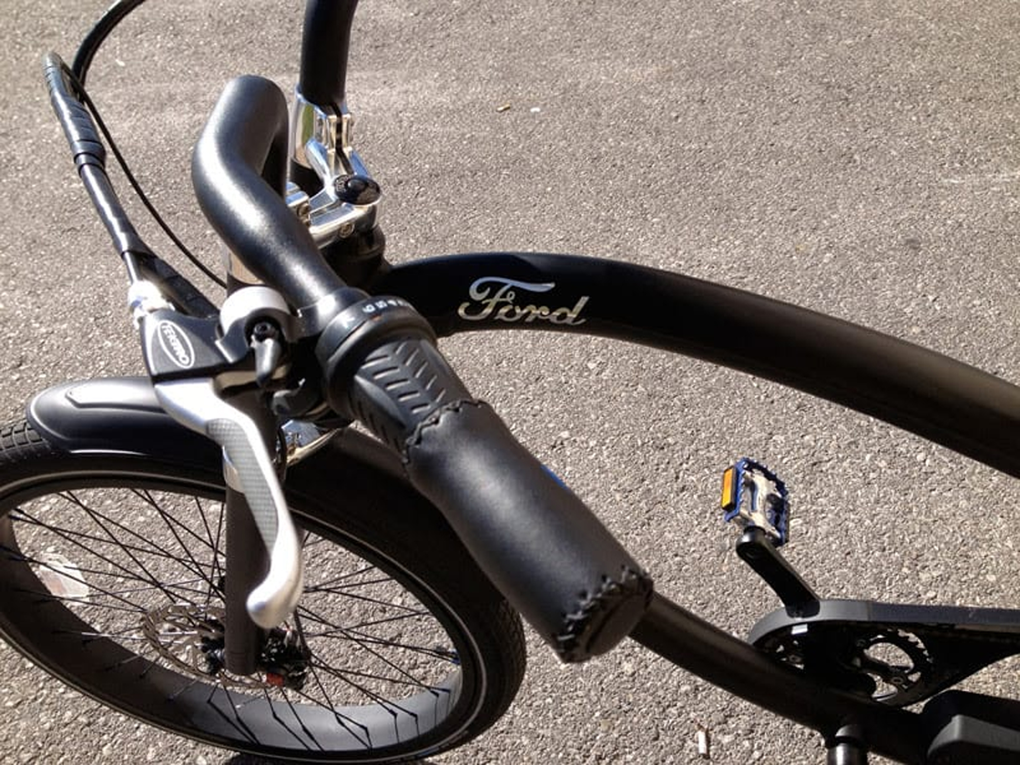 2013 Ford Supercruiser Review