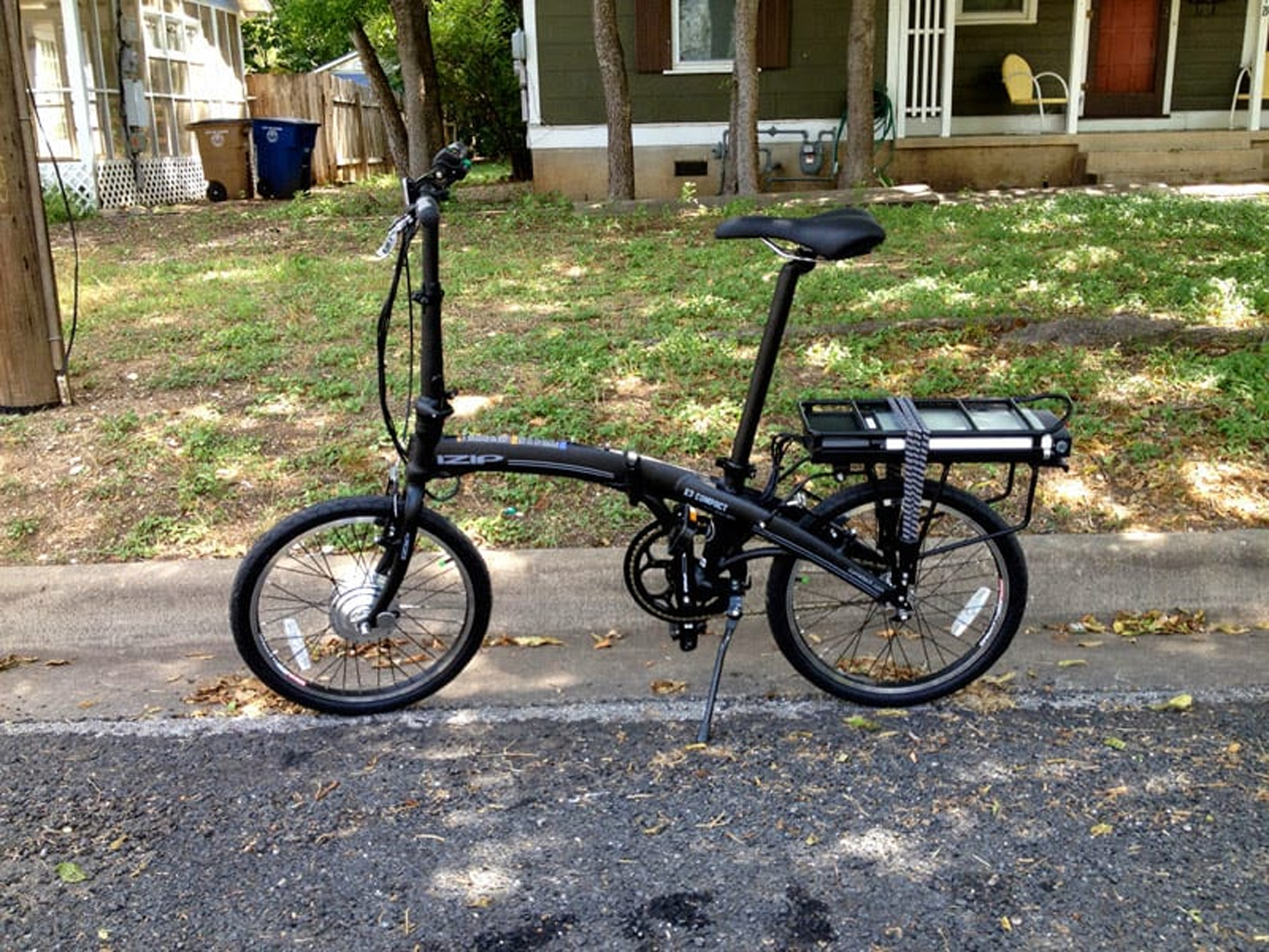 2013 IZIP E3 Compact Review