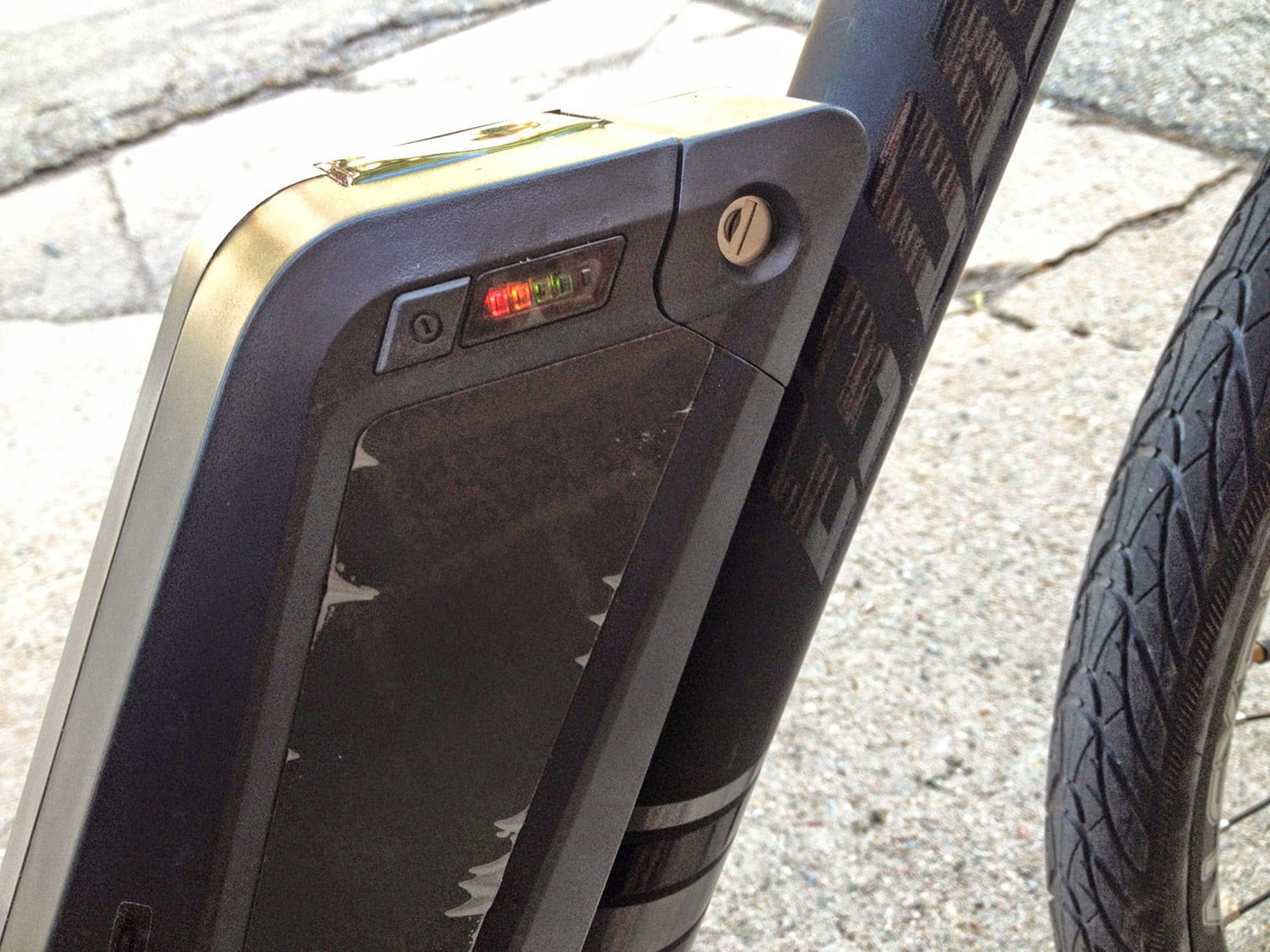 2015 IZIP E3 Dash Review