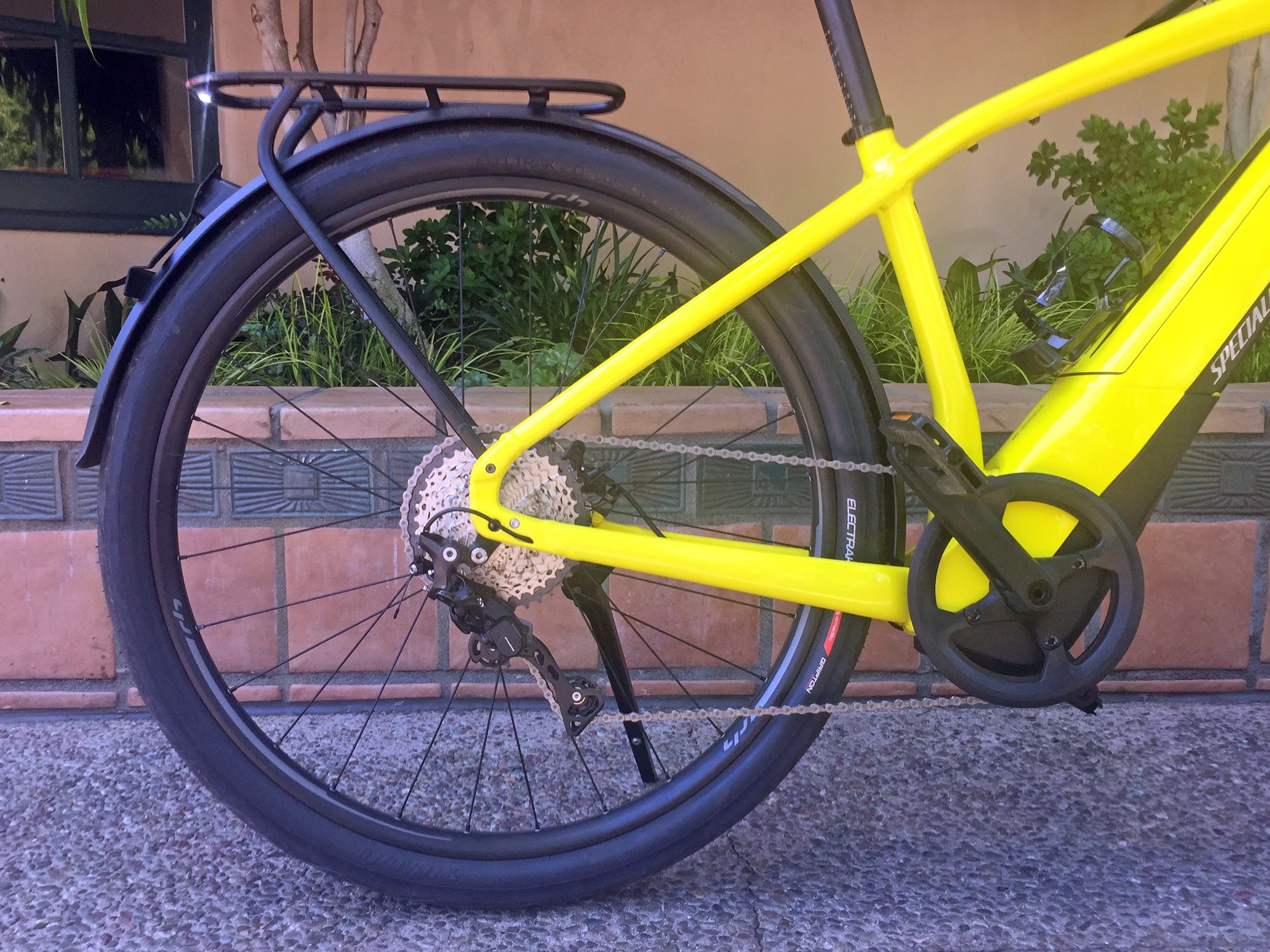 2017 Specialized Turbo Vado 6.0 Review