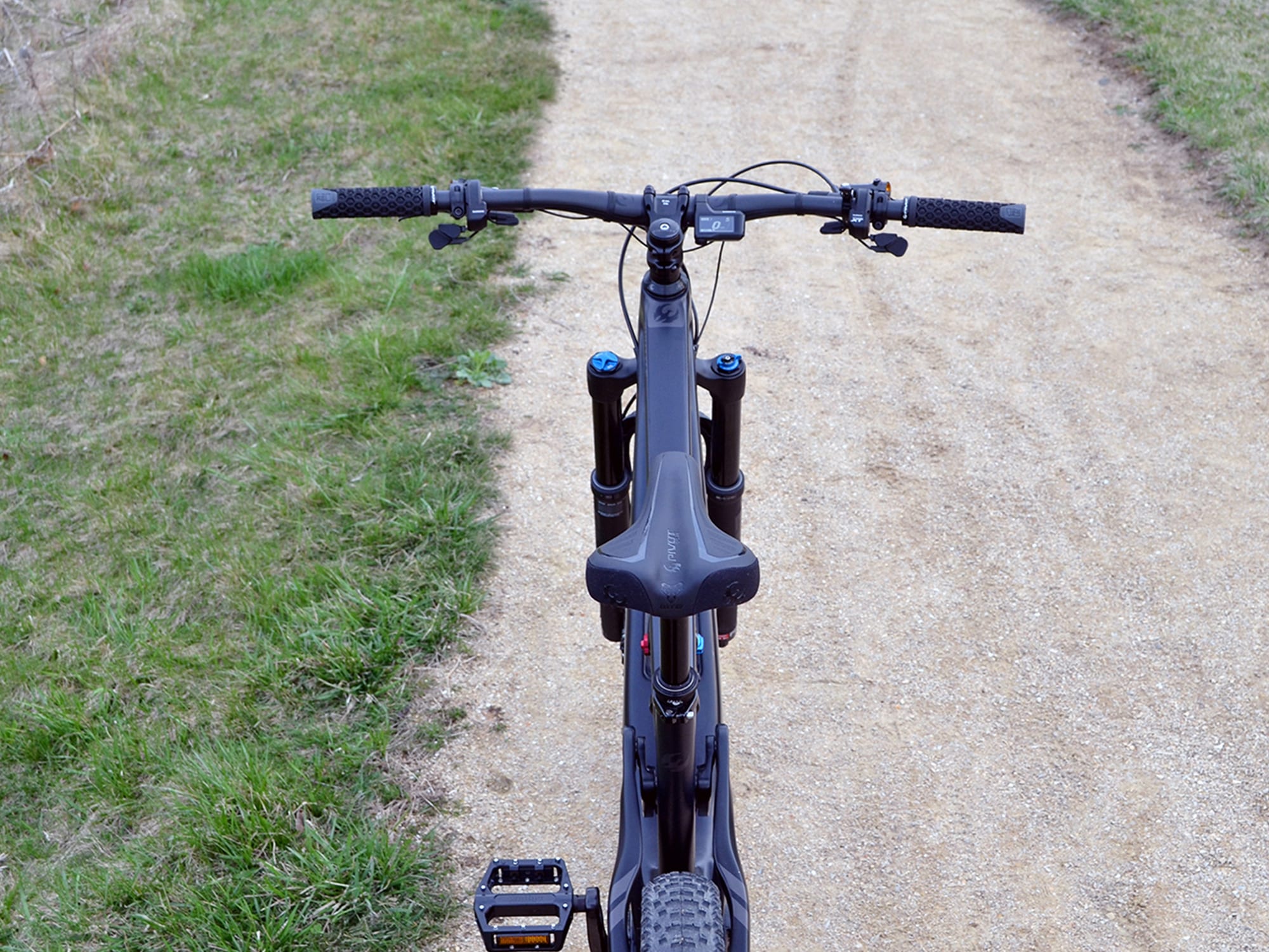 2019 Pivot Cycles Shuttle Review